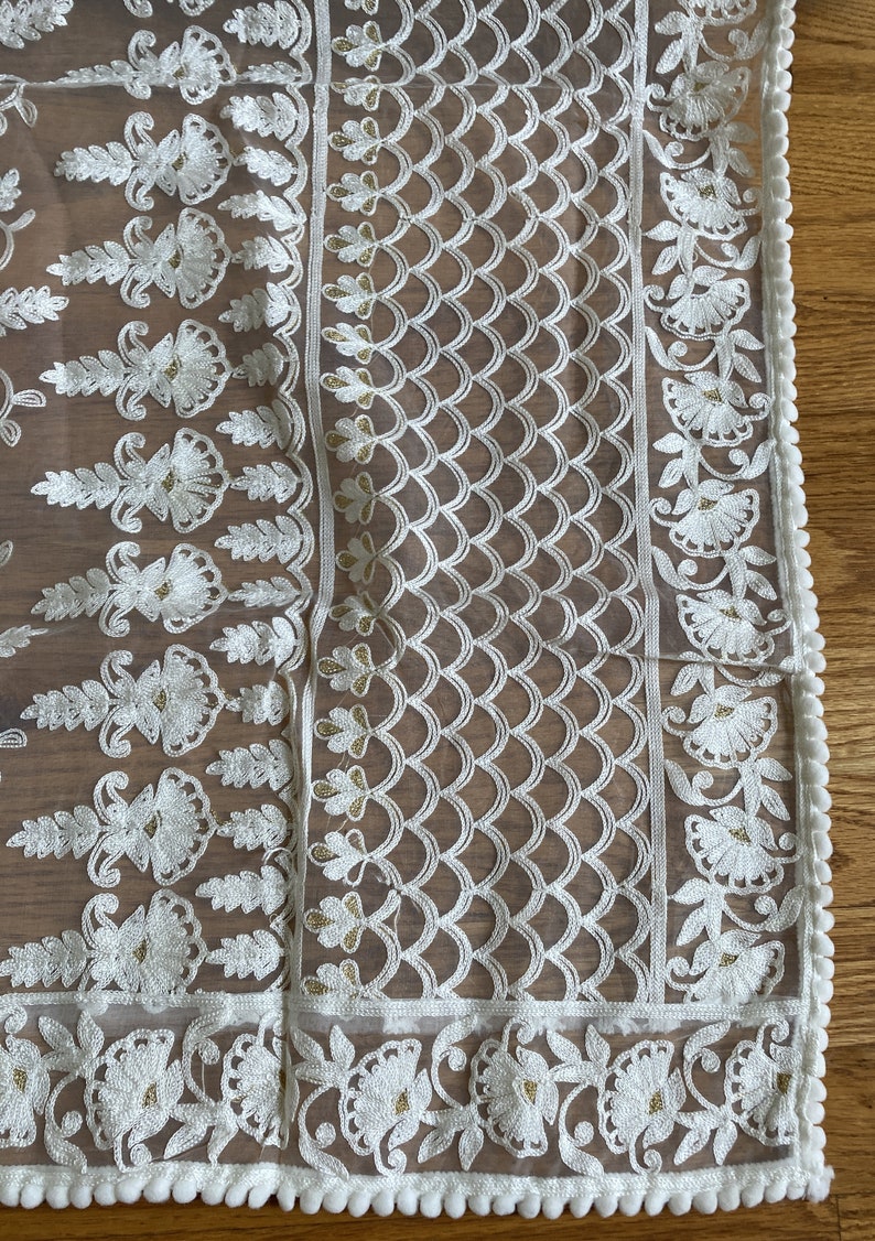 SALE Vintage Boho White Gold Embroidered Soft Shimmering - Etsy