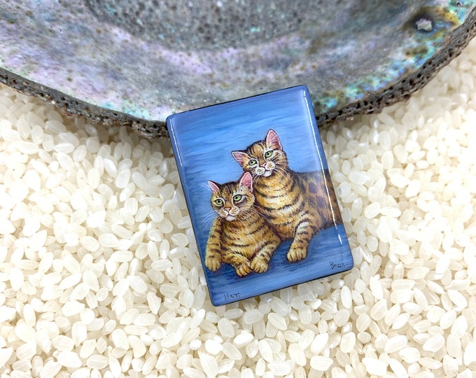 Striped Tabby Cat, Hand Painted, Pet Bead, Painted Onyx, Lacquer Art ...