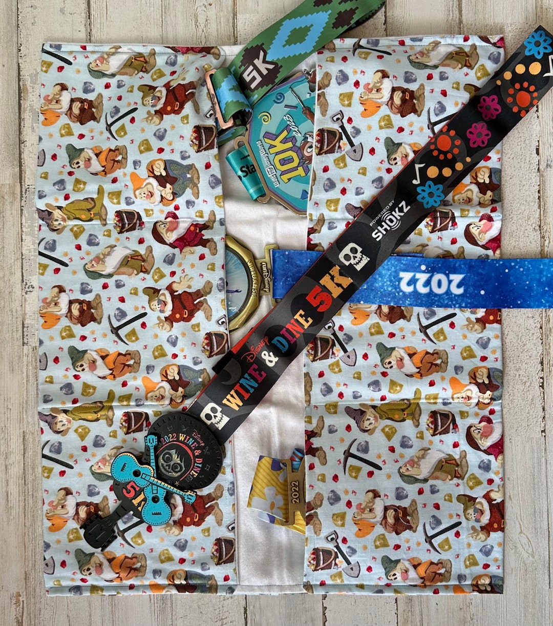 6 Pocket Medal Pouch Medal Holder - Etsy