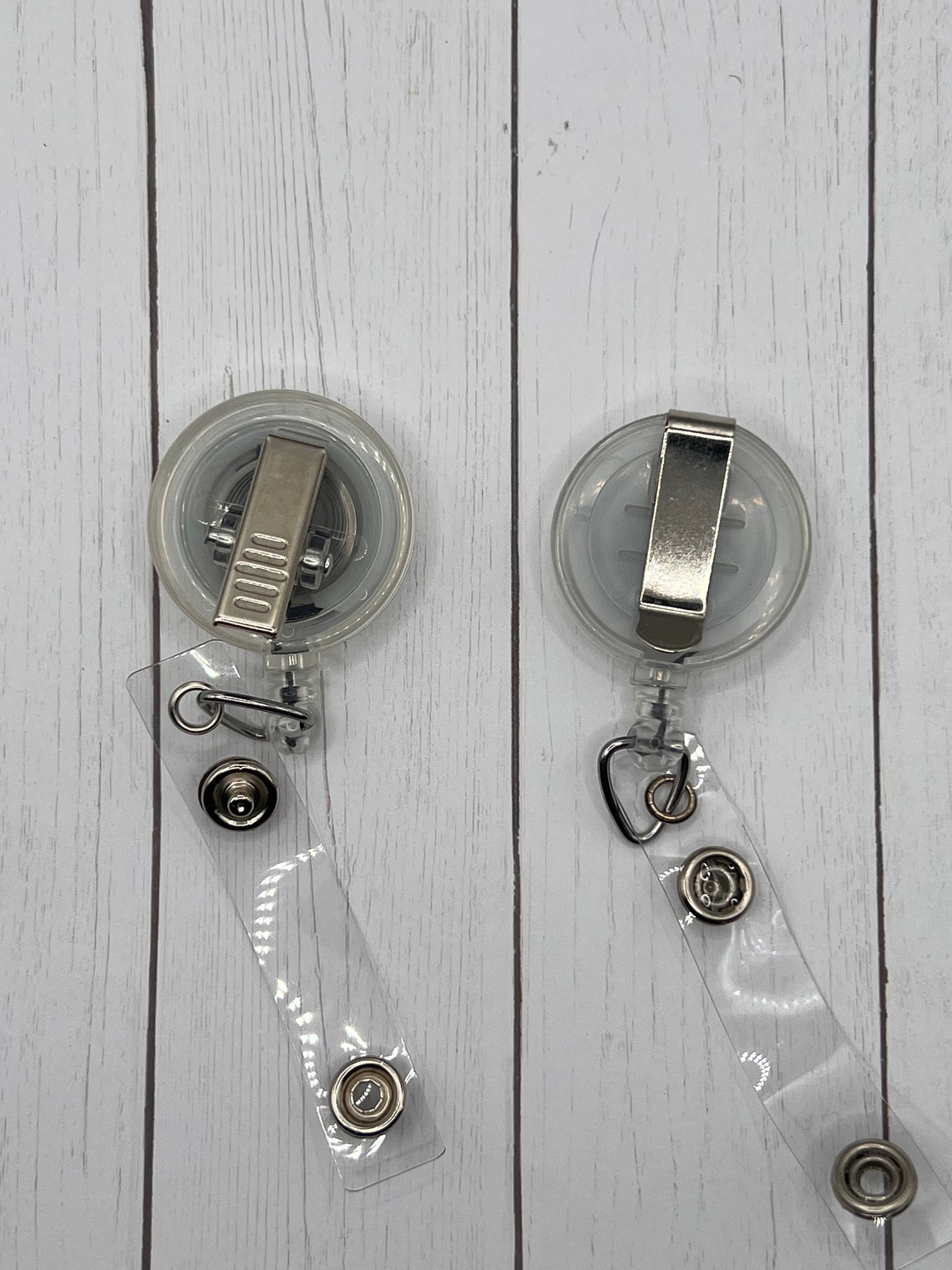 Beach Ombré Teal Shell Clam Ocean Badge Reel | Retractable ID Holder ...