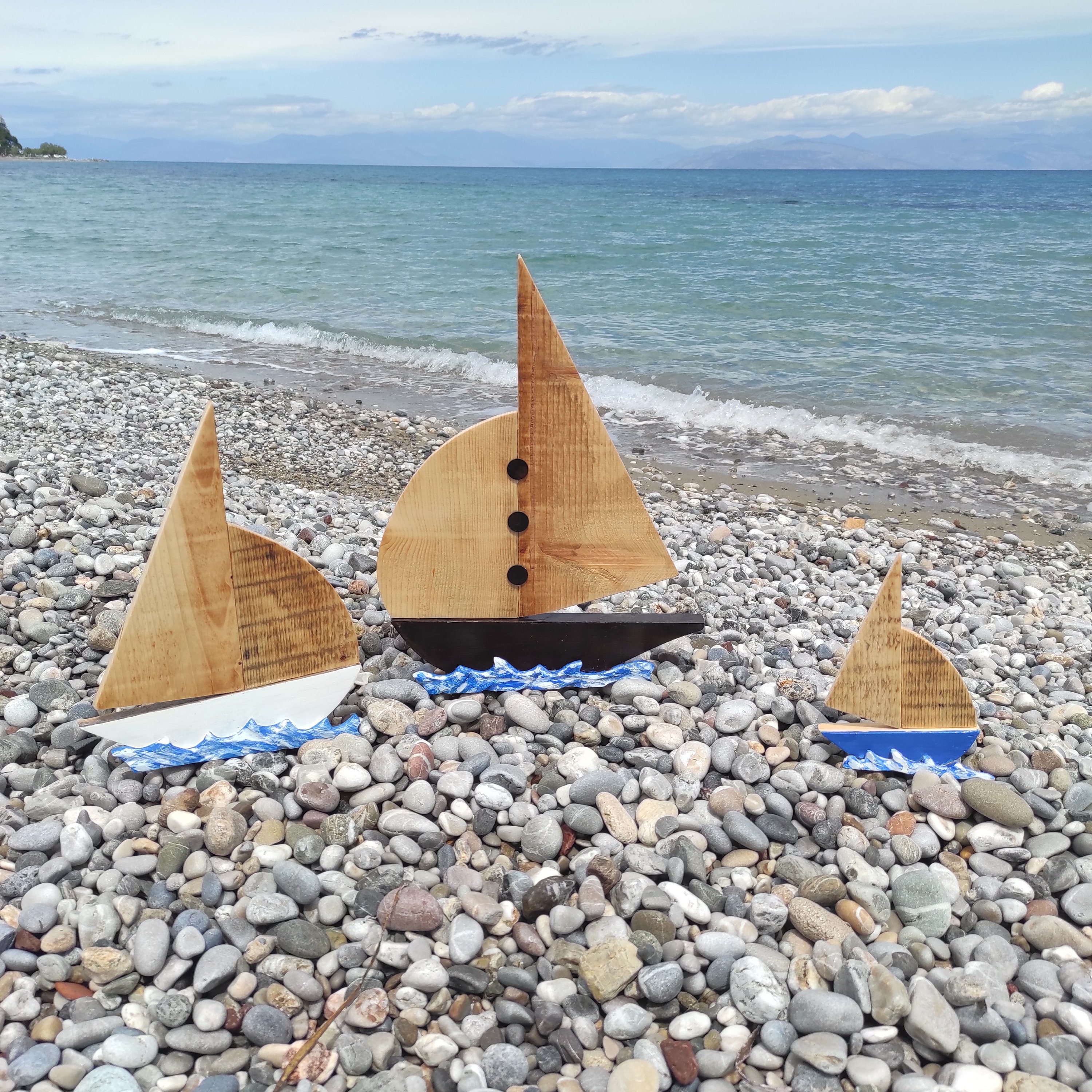 Nautical Decor Sailing Boat Yachts 3 Pieces Different Sides Free ...