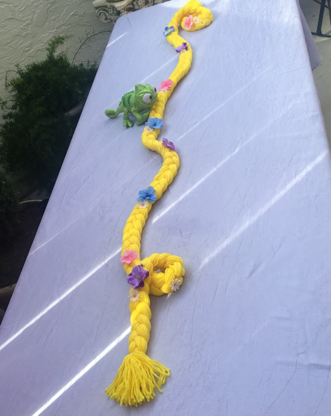 Rapunzel / Tangled Themed Centerpiece Rapunzel 6ft Yarn | Etsy