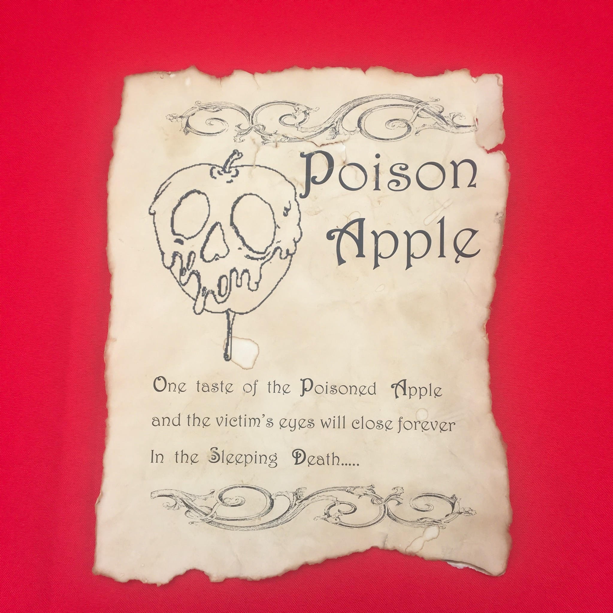 Snow White Poison Apple Centerpiece / Snow White Party | Etsy