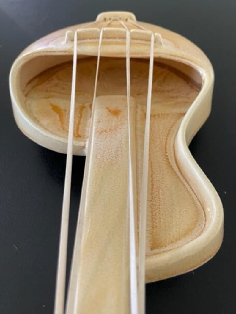 Red Wing Violin Wall Pocket, Vintage Wall Art Planter, M-1484 Made in ...