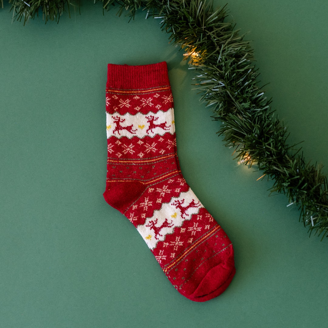 LMSS® CREW SOCKS Red Reindeer Socks for Women Stocking Stuffer Socks ...