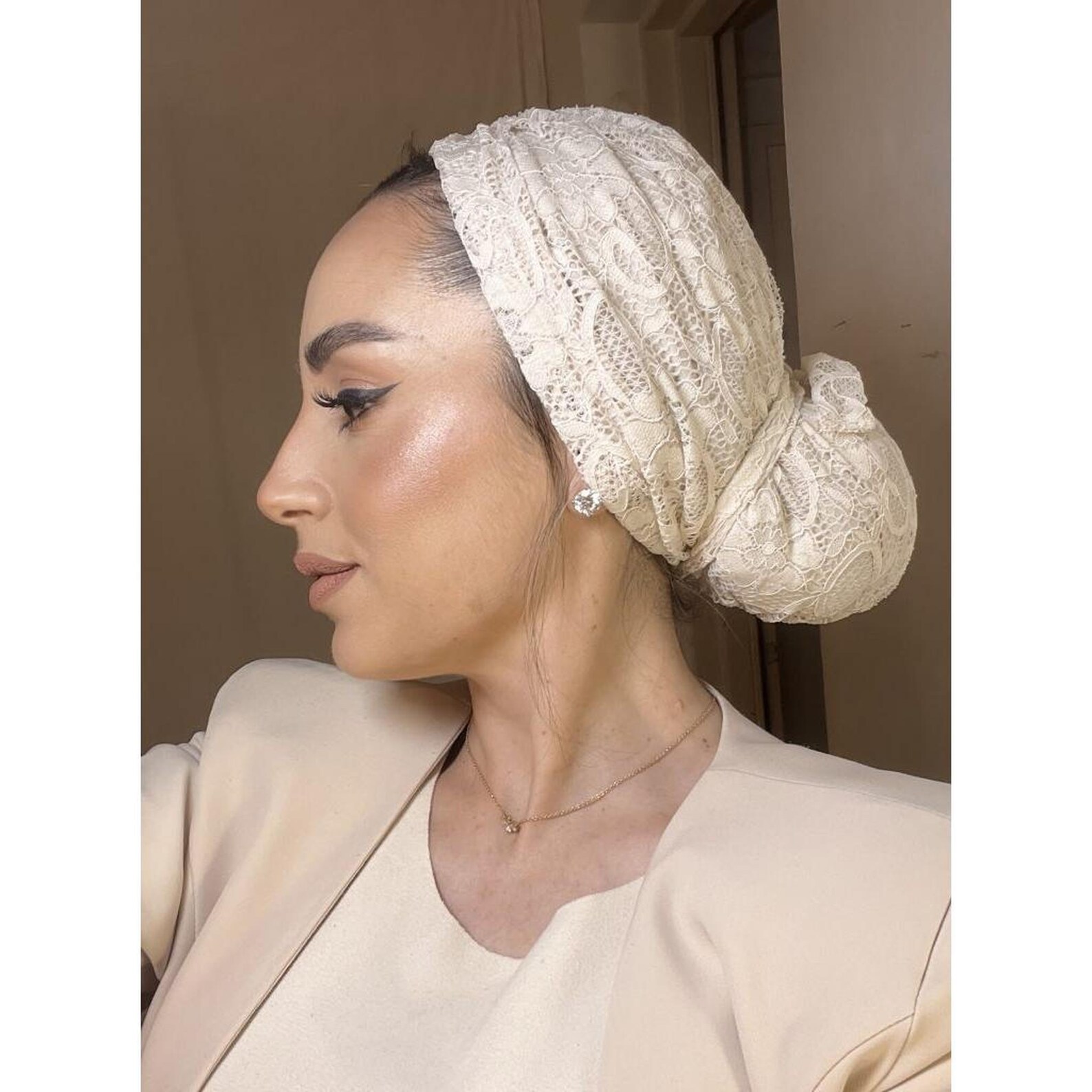 Chic Women’s Head Scarf, Slip on & Tie Closure, Cream Lace Set, Elegant ...