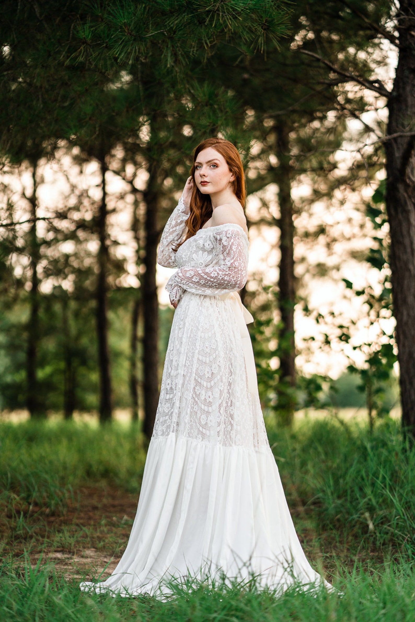 Rustic Lace Wedding Dress Plus Size Wedding Gown Long Flowy - Etsy