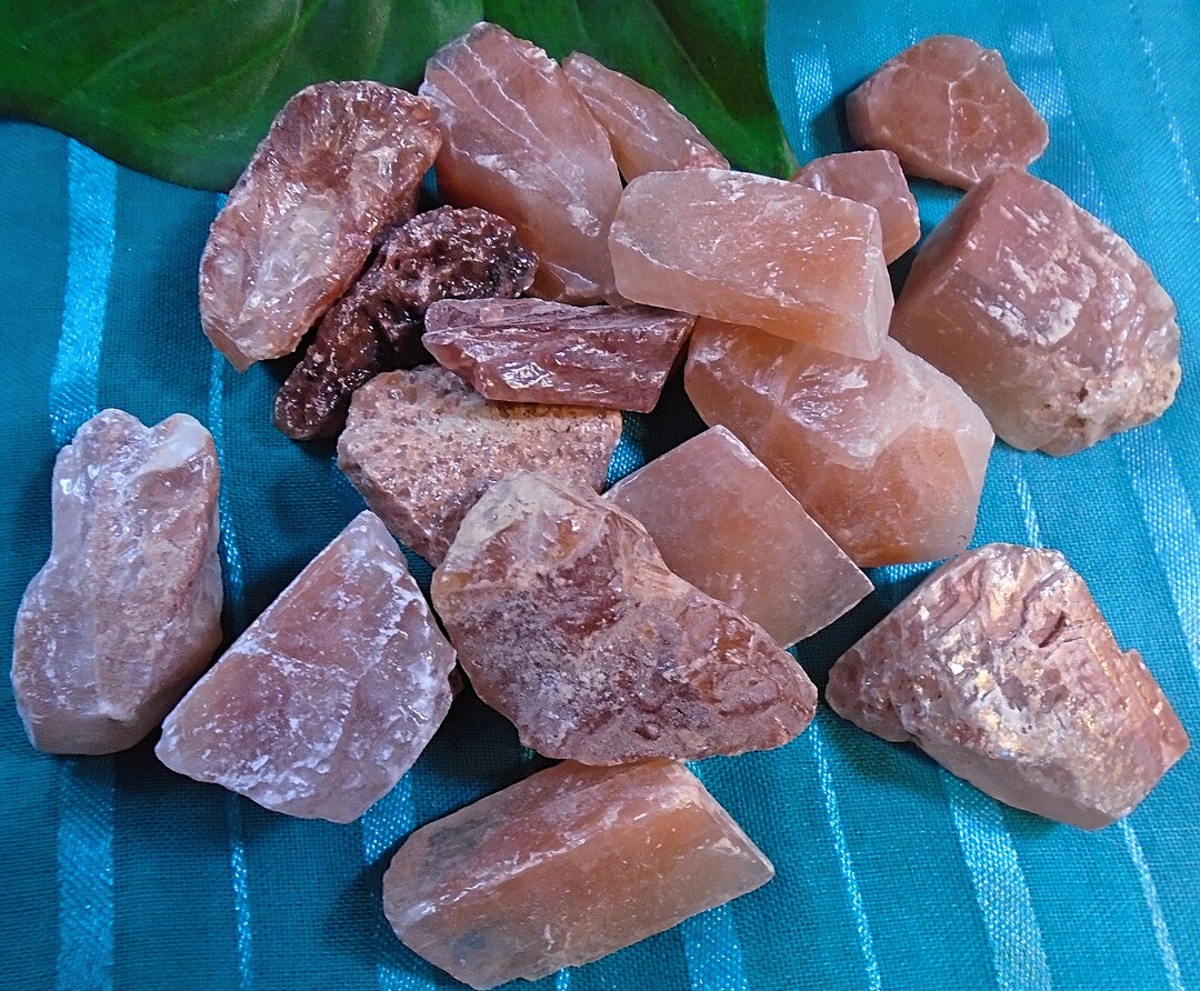 Strawberry Calcite: Heart Chakra Crystal for Happiness, Dream Pursuit ...