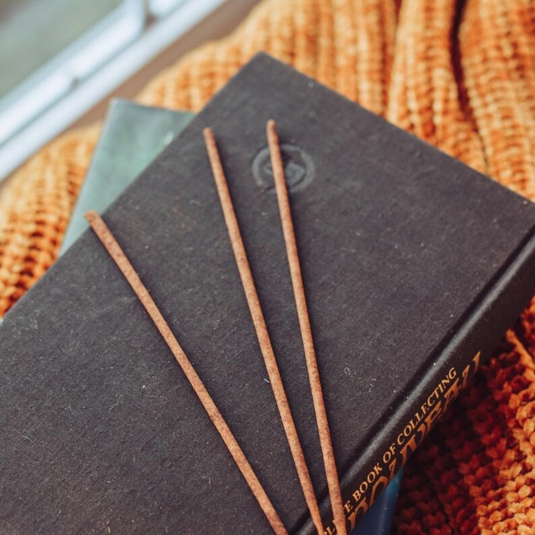 Sweet & Spicy Midnight Berry Incense Sticks for Cozy Home Aromatherapy ...