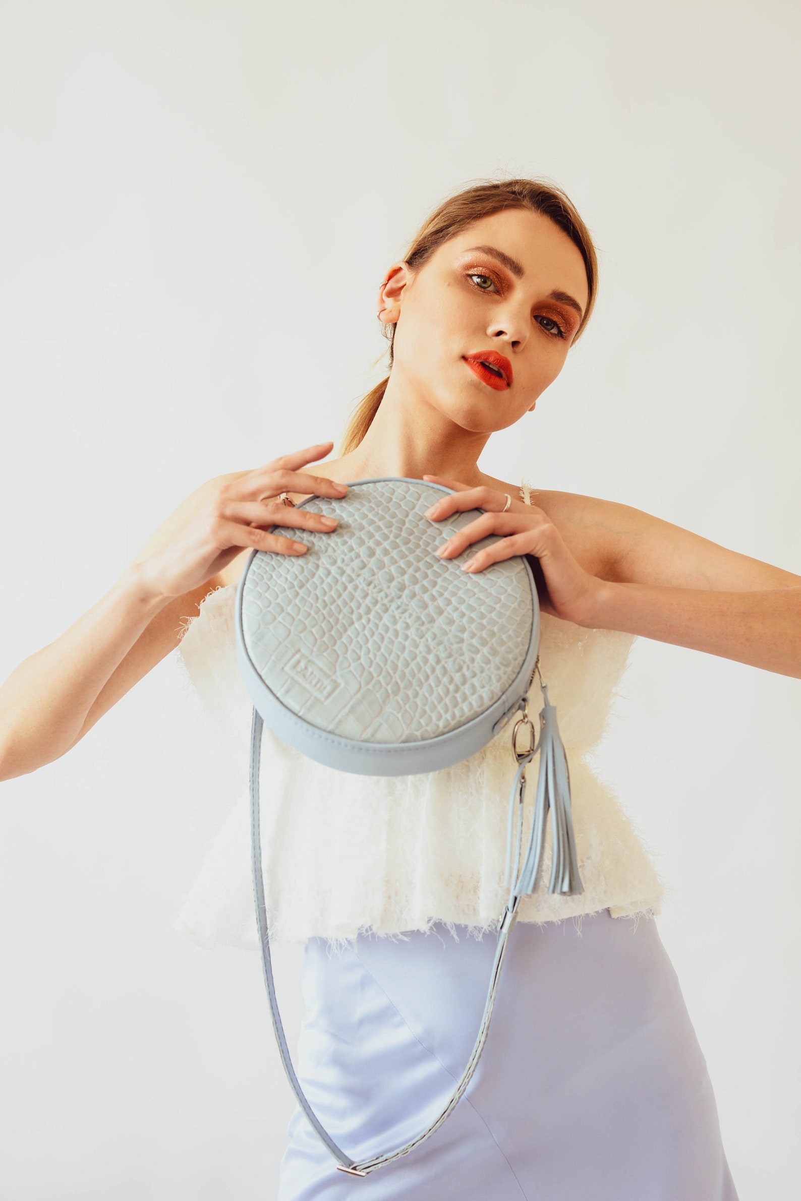 Round Cross-body Bag, Natural Leather Round Purse, Black Leather Bag ...