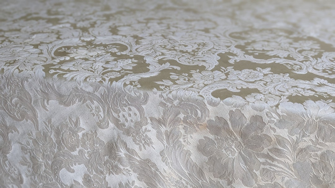 70 Luxury Round Damask Brocart Tablecloth/66 Diameter Round Damask ...