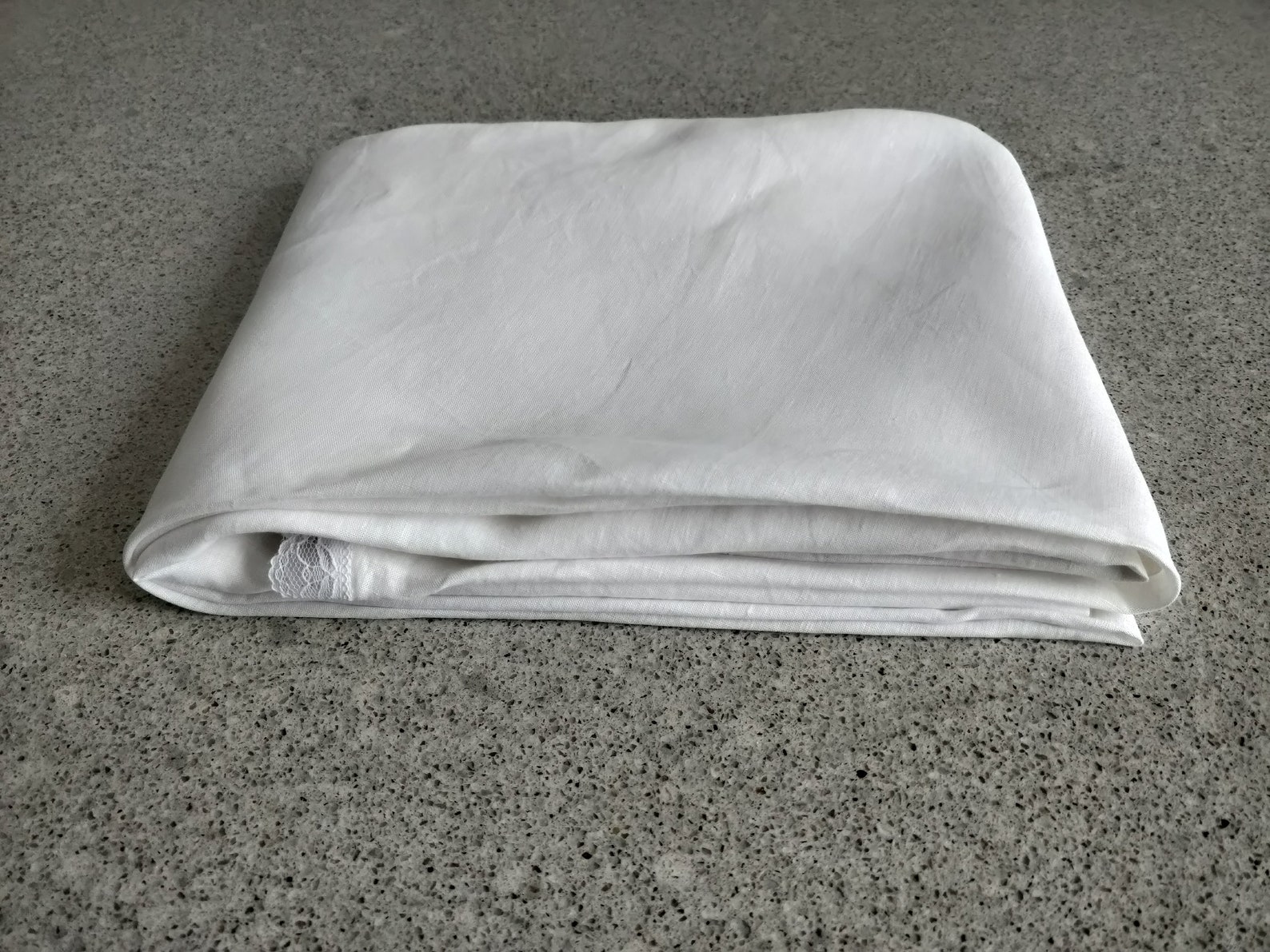 70 Luxury Round White Linen and Lace Tablecloth /70 Inch | Etsy