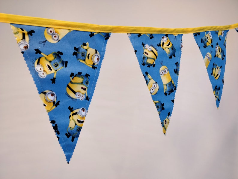 12 Flags Double Sided Bunting Minion Print Quality - Etsy
