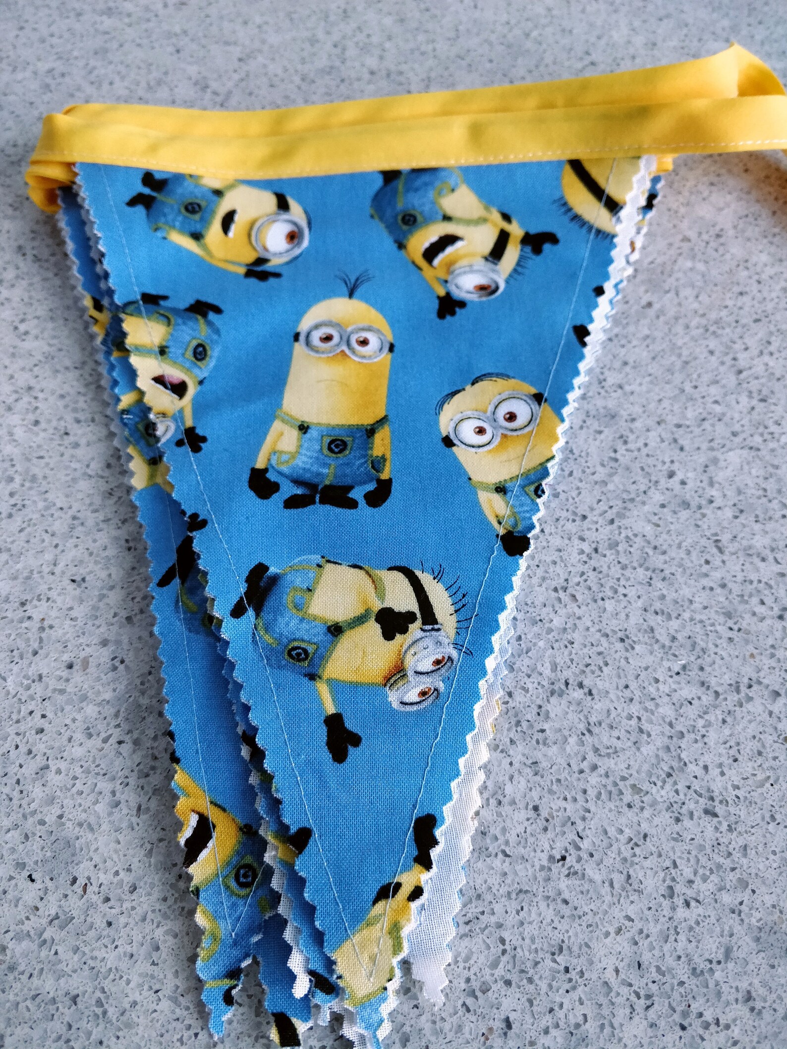 12 Flags Double Sided Bunting Minion Print Quality - Etsy