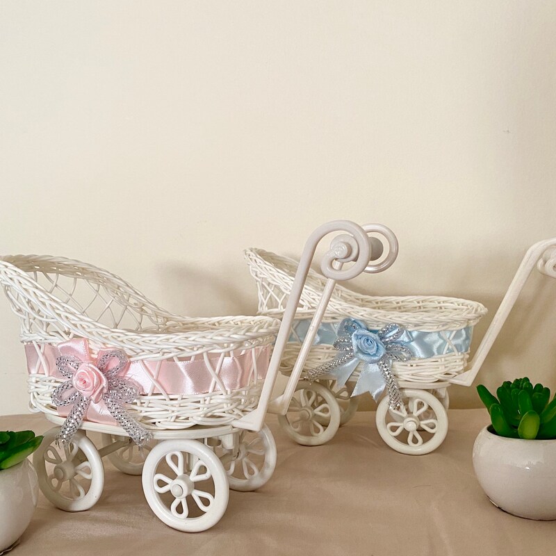 Carriage Prop - Etsy