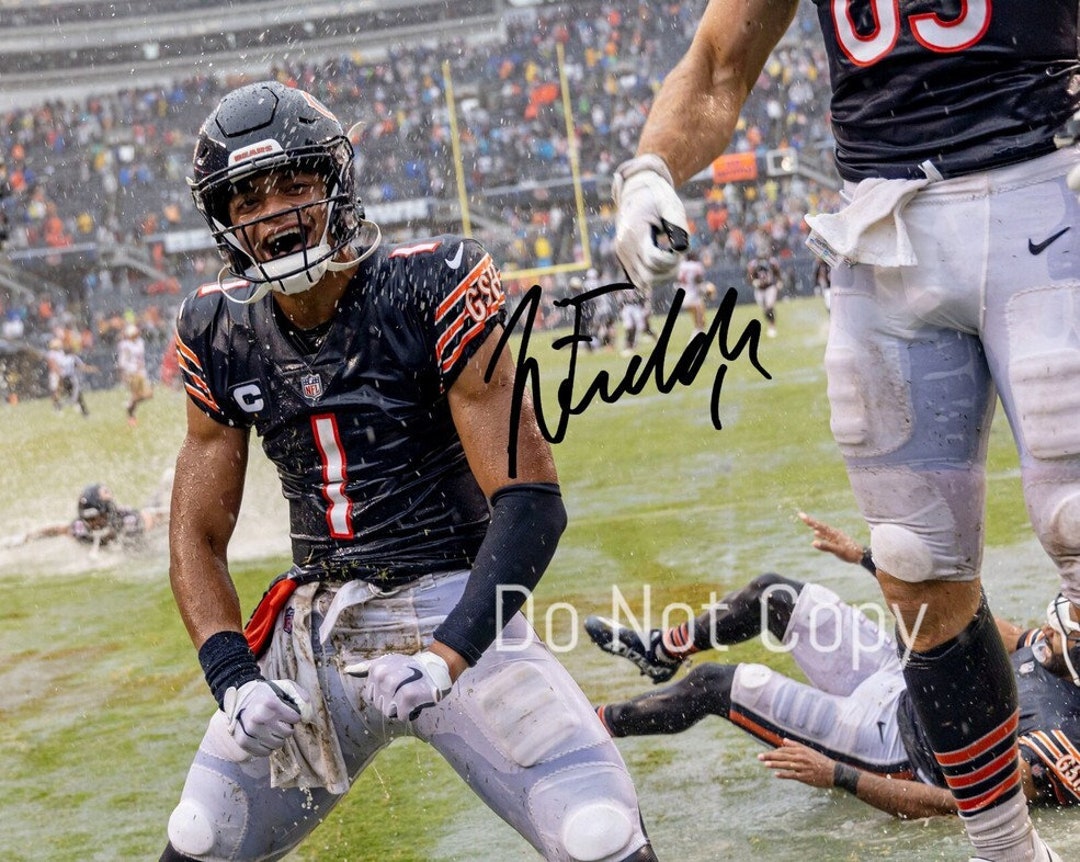 Justin Fields Signed Photo 8X10 Rp Autographed Picture Chicago Bears ...
