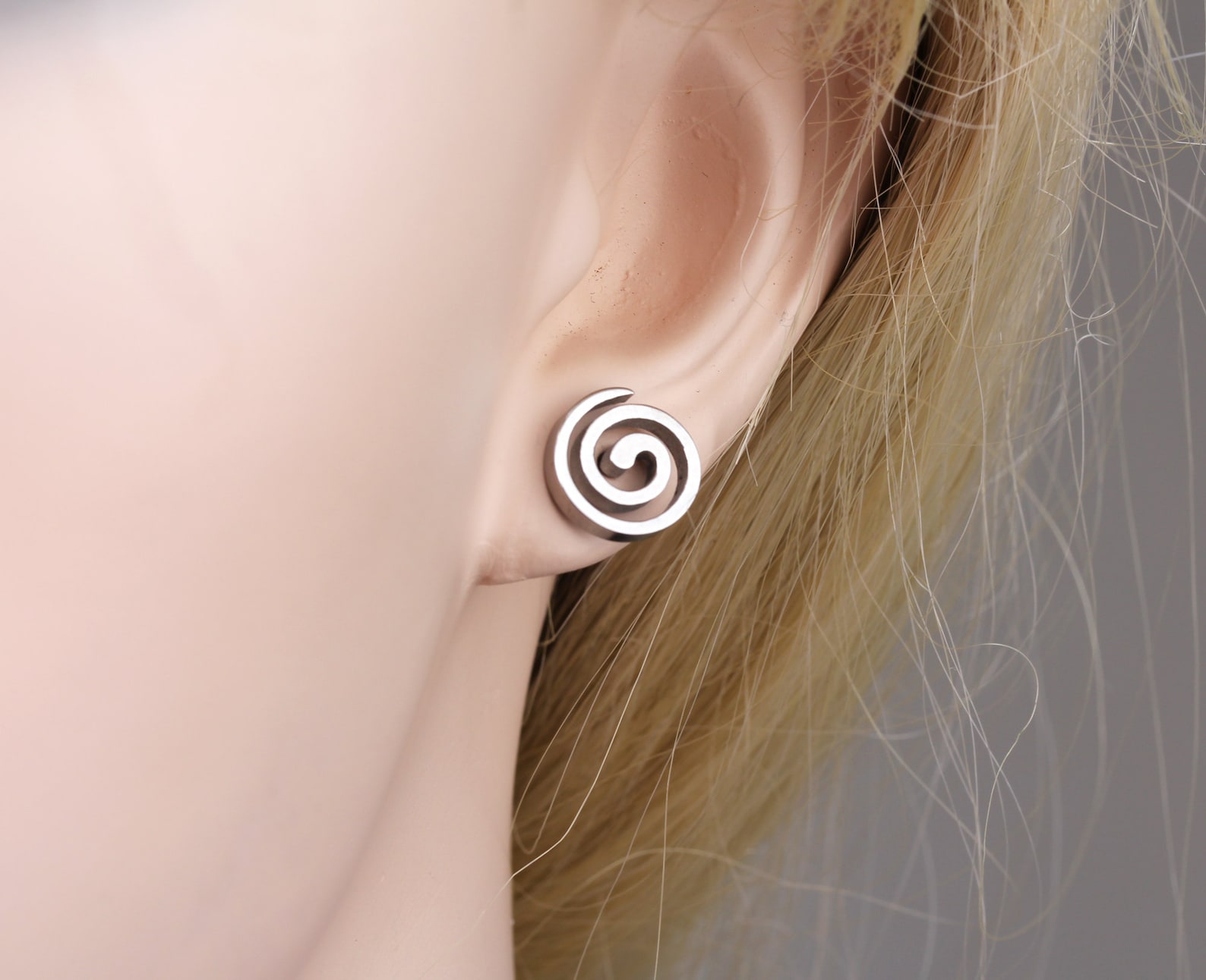 Circle Spiral Earring 16G Swirl Stud Earring Spiral Stud - Etsy