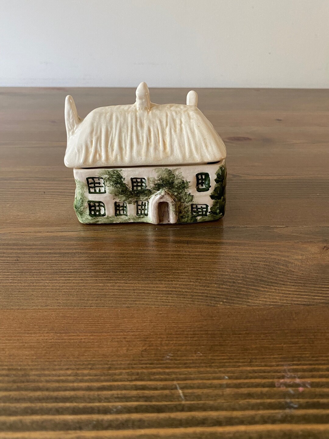 Pretty Ceramic Cottage House Devon Pottery Thatched Cottage Ornament ...