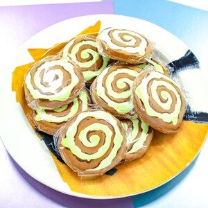 Cinnamon Roll Minky Button | Fidget Toy Bun Soft Squishy Safety Pin | 2 ...