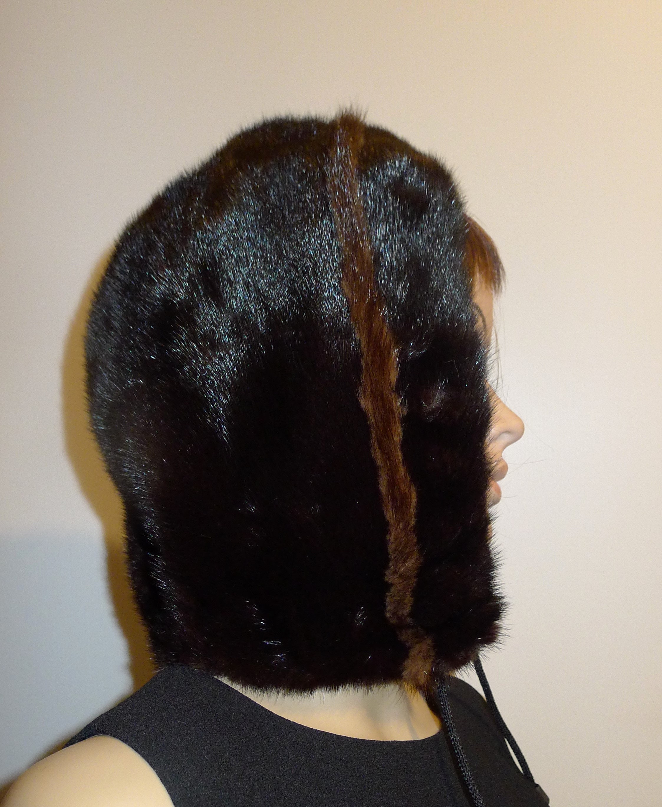 Chic vintage brown mink fur hood, in excellent condition S-M Capuchon ...