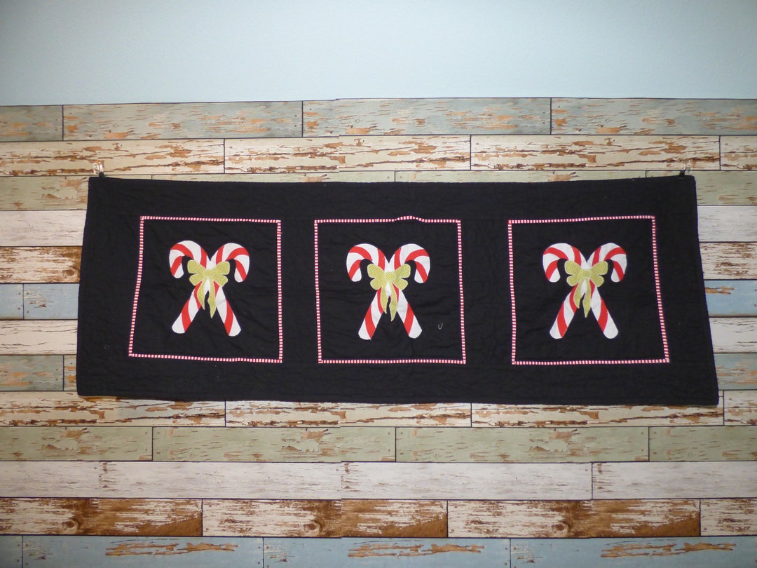 Candy Cane Table Runner/ Table Linen/ Christmas Decor - Etsy