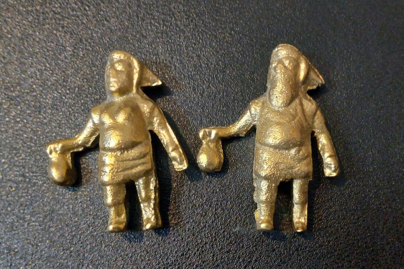 Lucky Couple Dwarf Holding Bag of Gold Magasawang Duwende Original ...