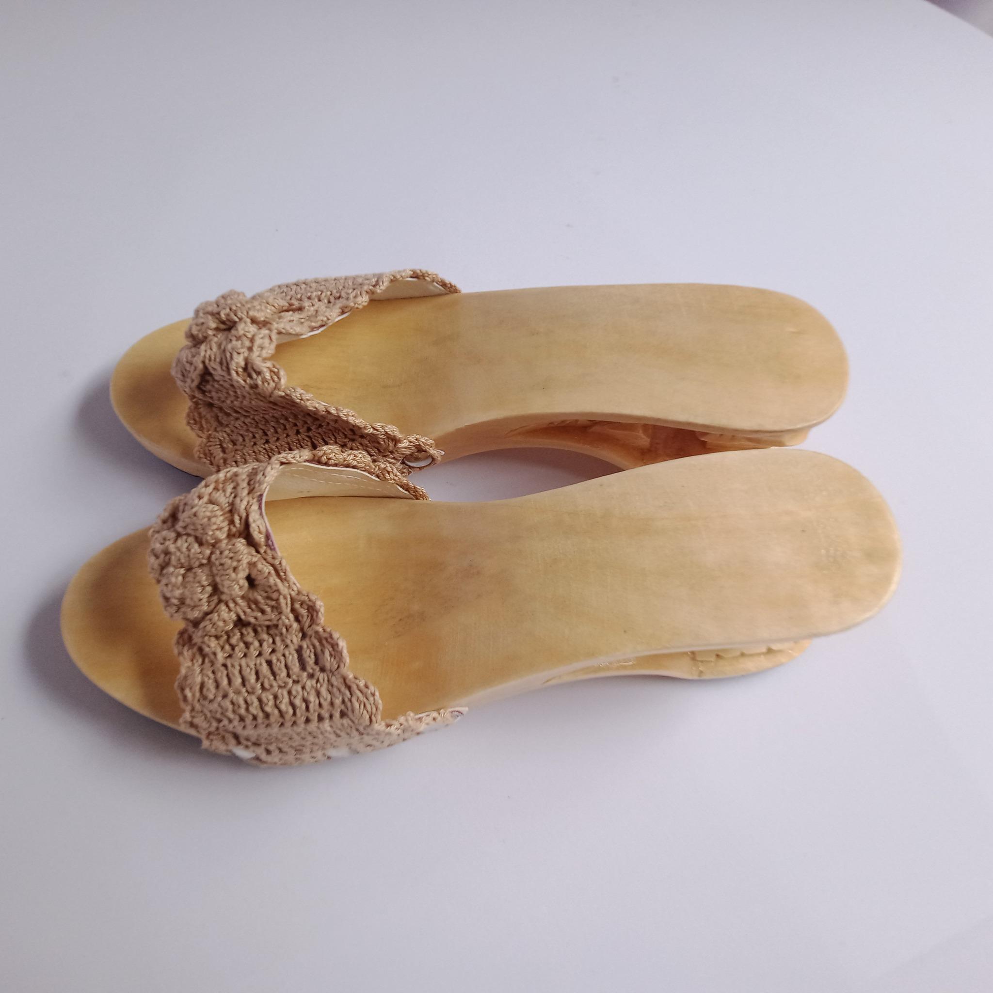 BAKYA Philippine Native Curved Wooden Slip-on Shoe, Filipina ...