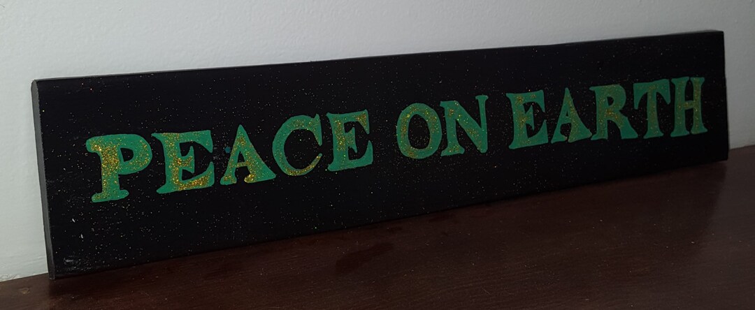 Peace on Earth Christmas Sign, Black and Green Holiday Wall Decor - Etsy