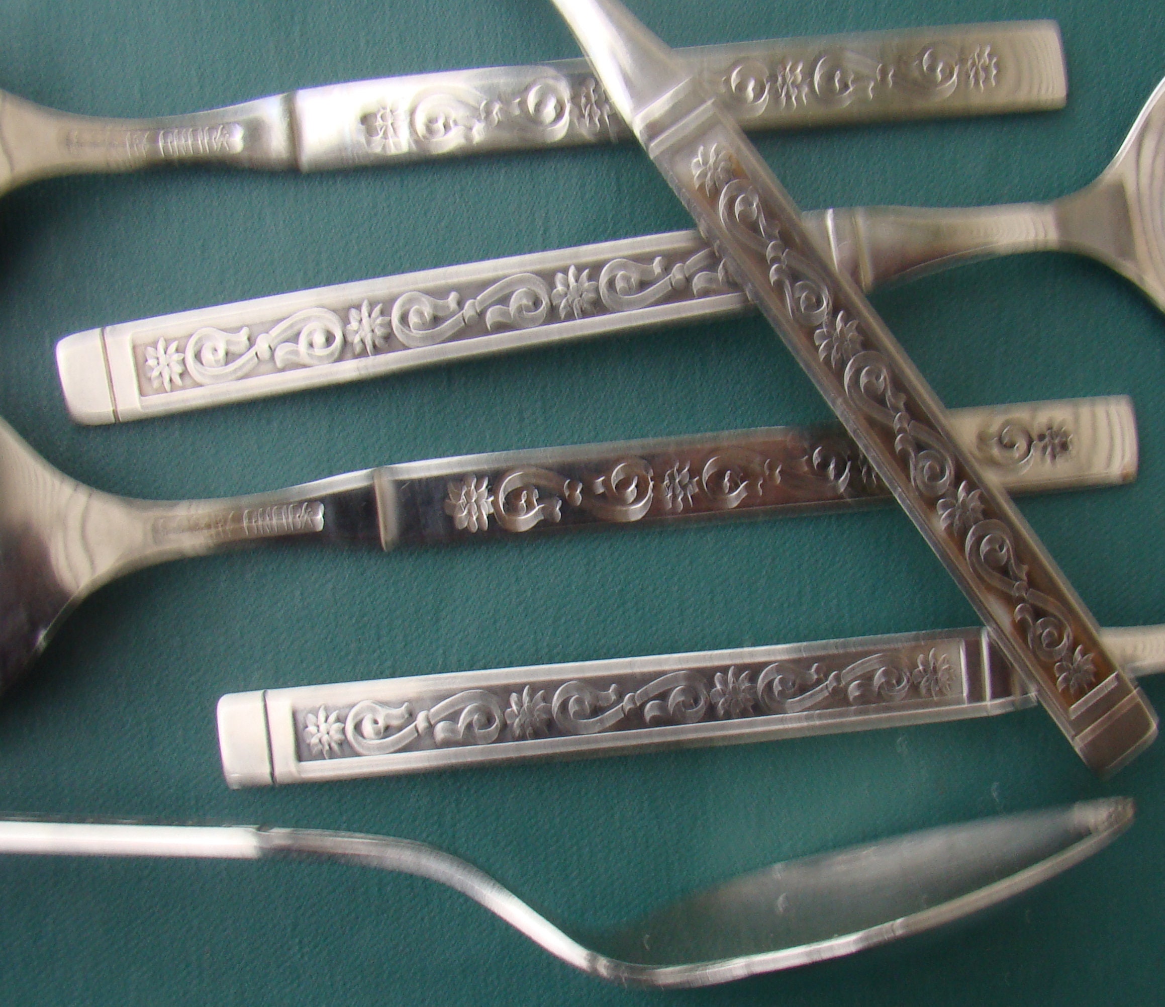 SSS by Oneida MIDNIGHT 6 Oval Soup Spoons Vintage Stainless Flatware ...