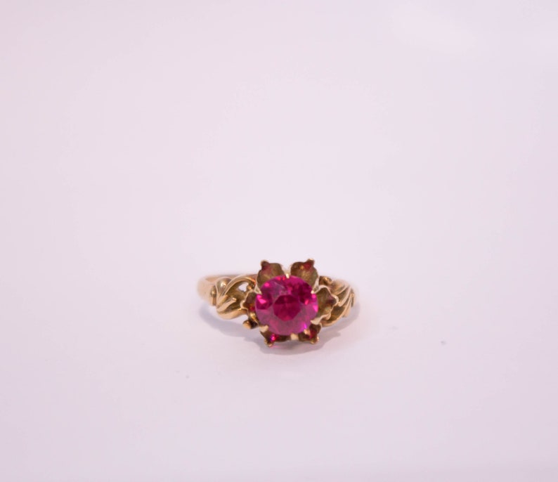 14K Red Stone Flower Ring - Etsy