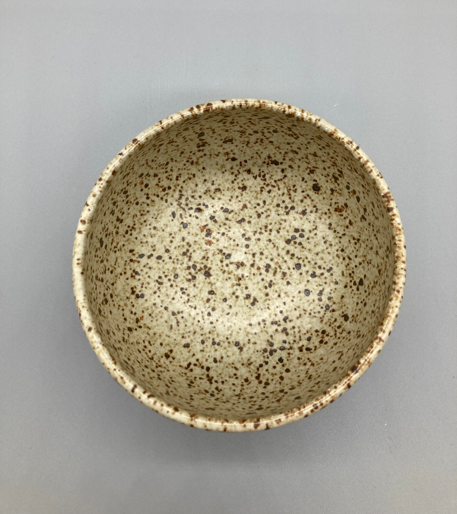 Tazón blanco moteado pequeño Tazón de cerámica hecho a mano - Etsy España