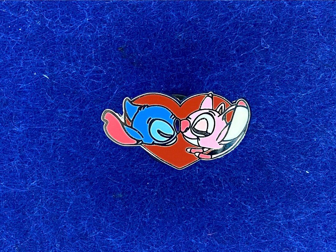 Stitch & Angel Kiss Disney Fantasy Pin - Etsy