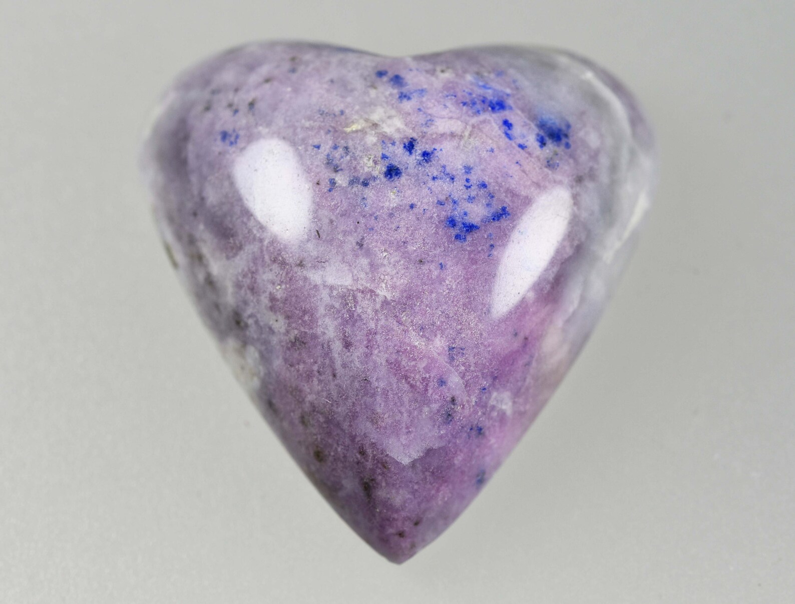 HACKMANITE Heart Gemstone UV Reactive Mineral With | Etsy