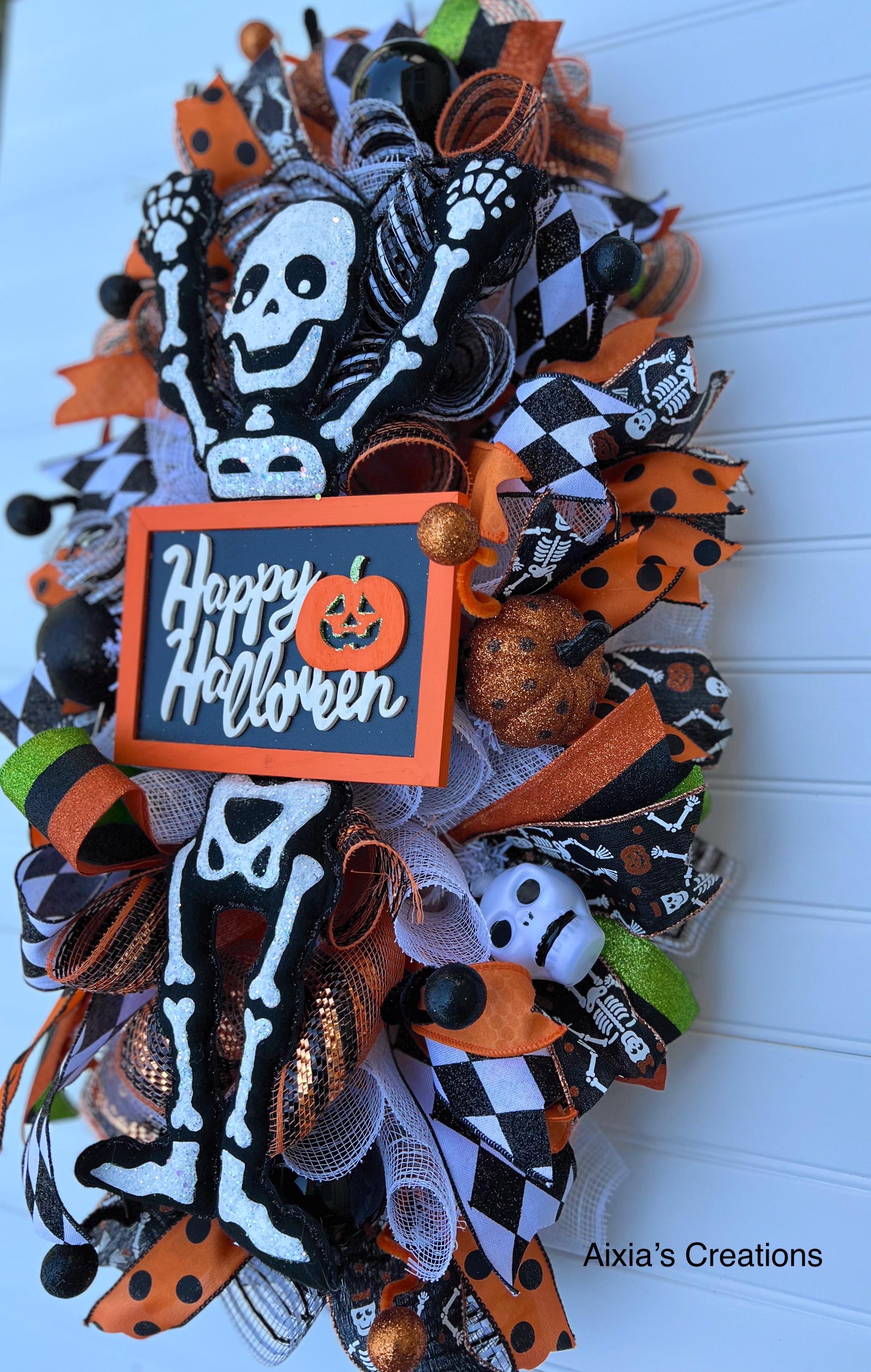 Silly Skeleton Swag, Halloween Decor, Halloween Swag, Skeleton Swag ...