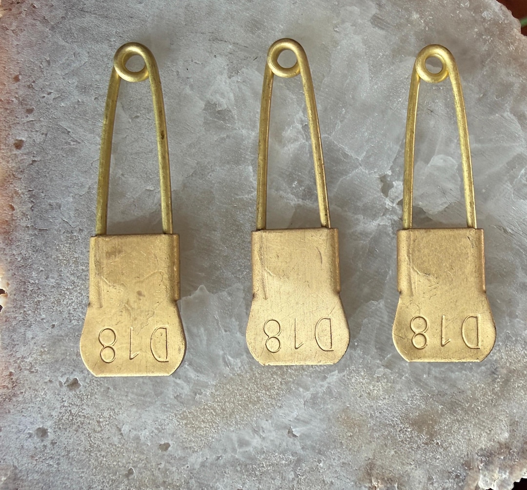 Vintage WWII Brass Laundry Pin | Military Uniform Tag - Etsy