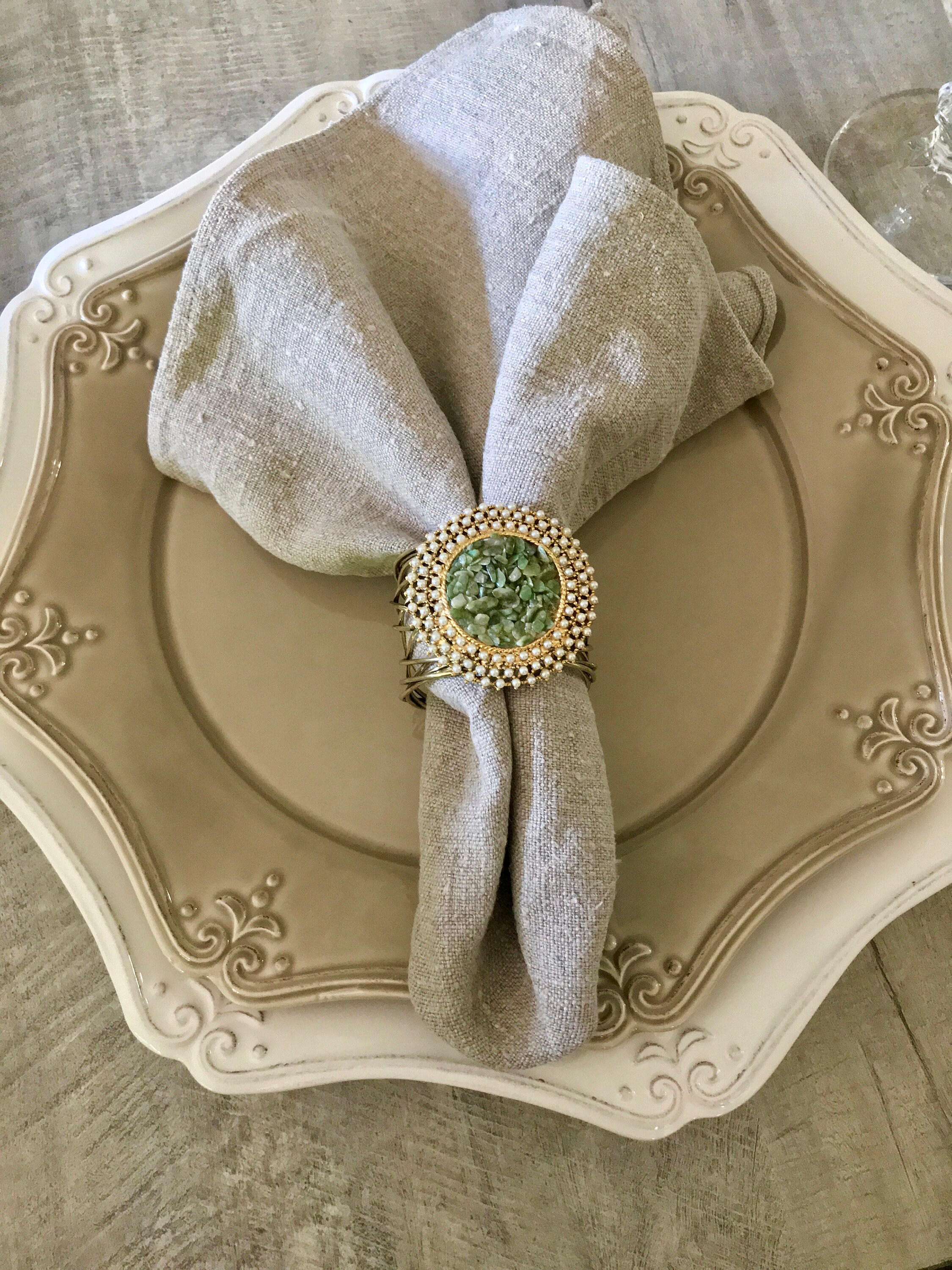 Vintage Jade Chip Napkin Rings Set of 4 Brooch Napkin Rings - Etsy