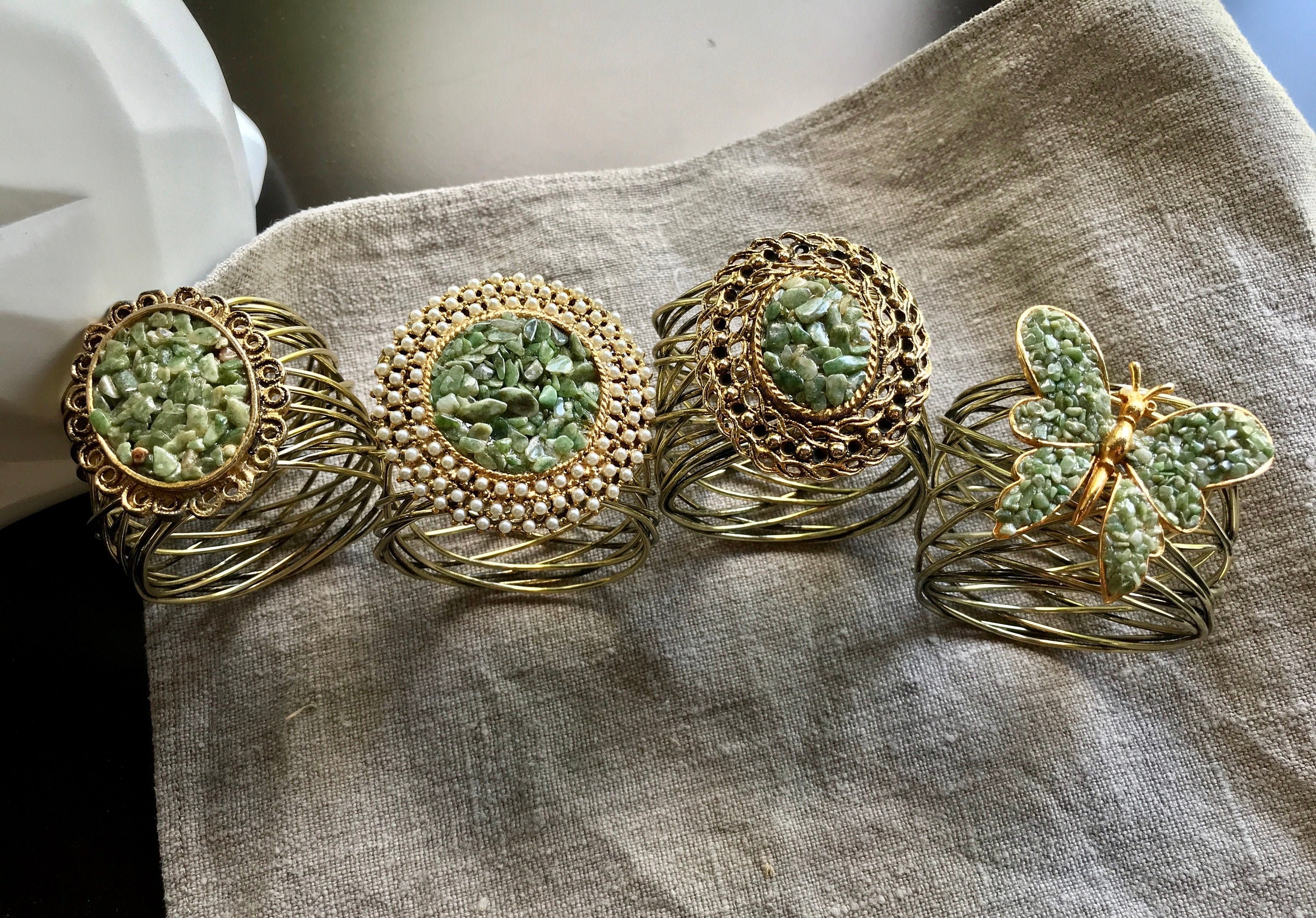 Vintage Jade Chip Napkin Rings Set of 4 Brooch Napkin Rings - Etsy