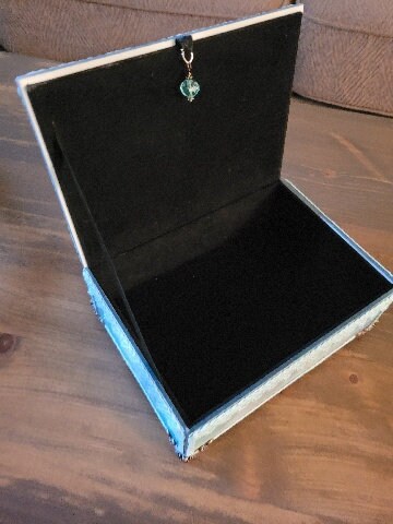 Glass Beach Themed Keepsake Box, Shell Memento Box, Ocean Waves Jewelry ...