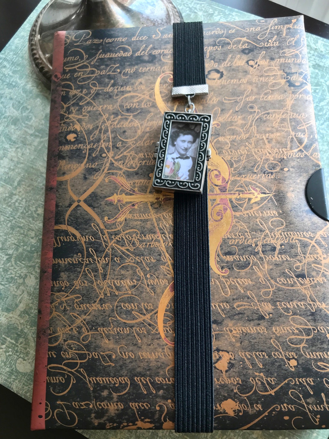 Picture Frame Locket Stretch Bookmark, Vintage Style Bookmark, Book ...