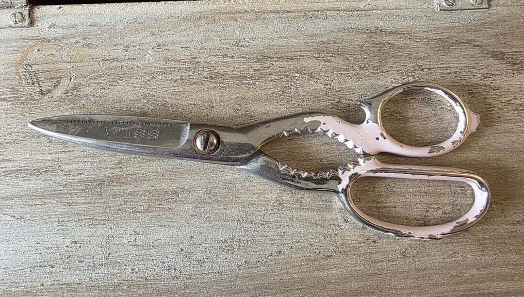 Vintage 60's WISS USA 8" Kitchen Scissors/shears Worn Pink Enamel Over ...