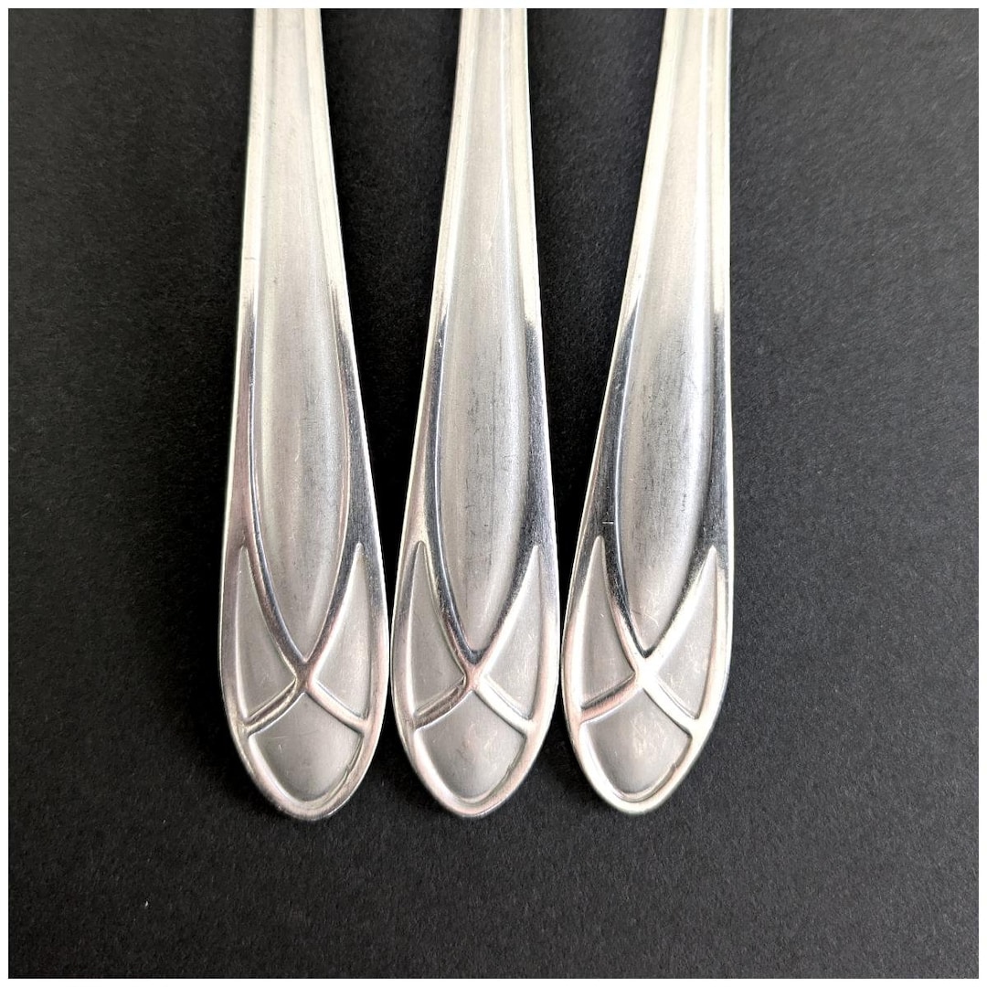 MIRAGE FROST Pfaltzgraff Stainless Flatware, Art Deco Silverware ...