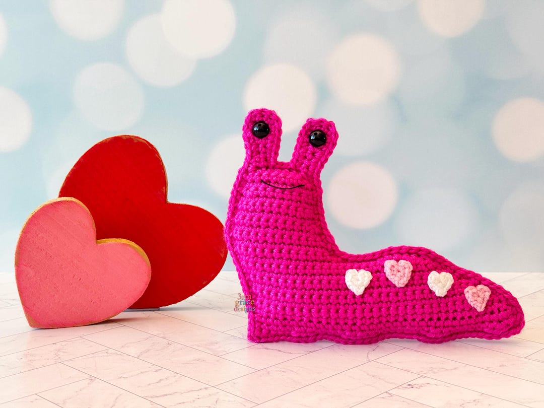 Mini Love Slug Amigurumi Plushie Crochet Pattern Kawaii Cuddler Ragdoll ...