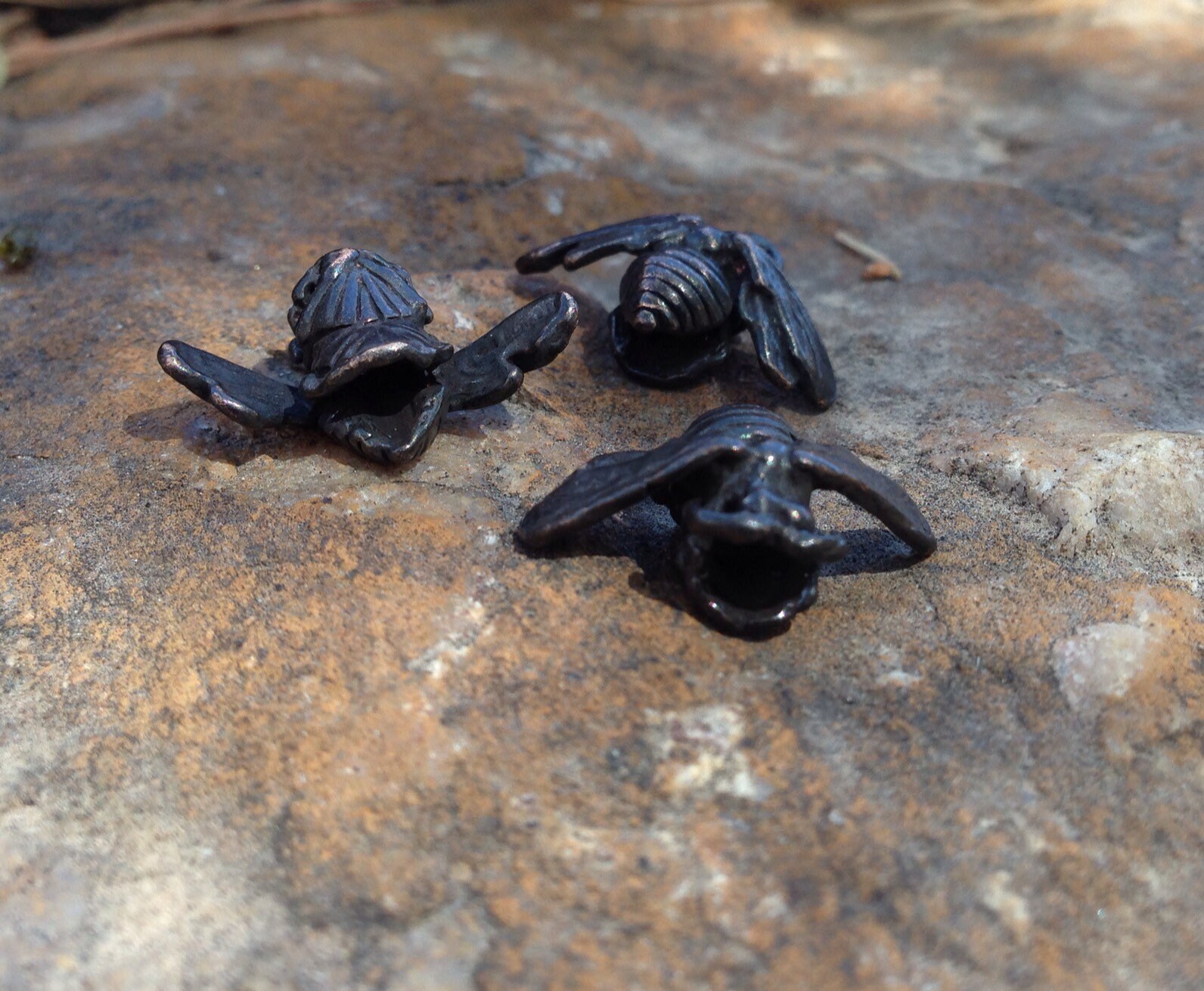 Antiqued Bronze Bumble Bee Bead by Robert Burkett / Lost Wax Casting ...