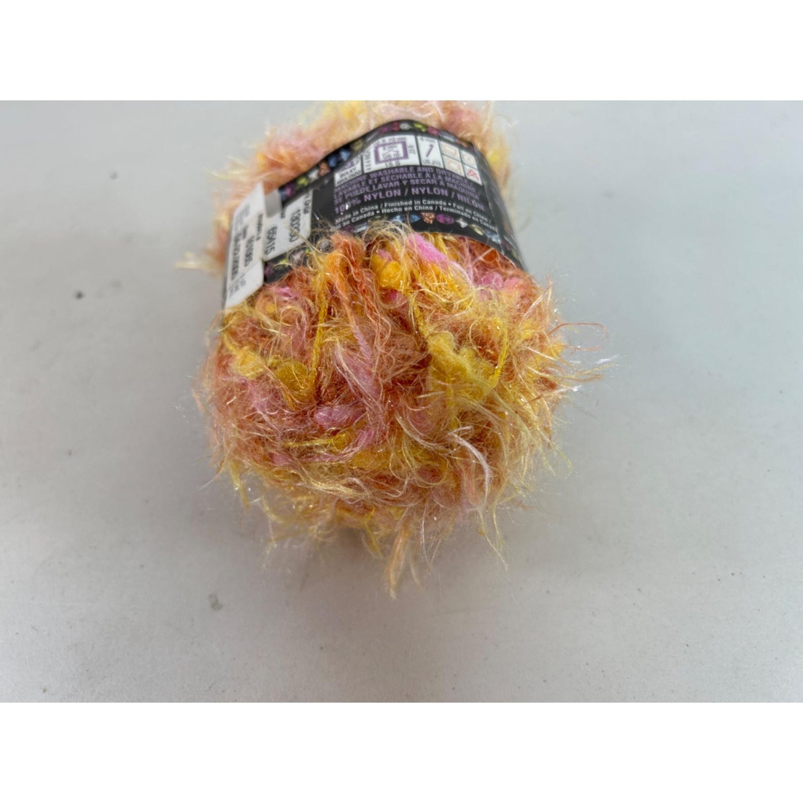 Bernat Bling Bling Yarn Twinkle Toes 5 Bulky Craft Metallic AT734 - Etsy