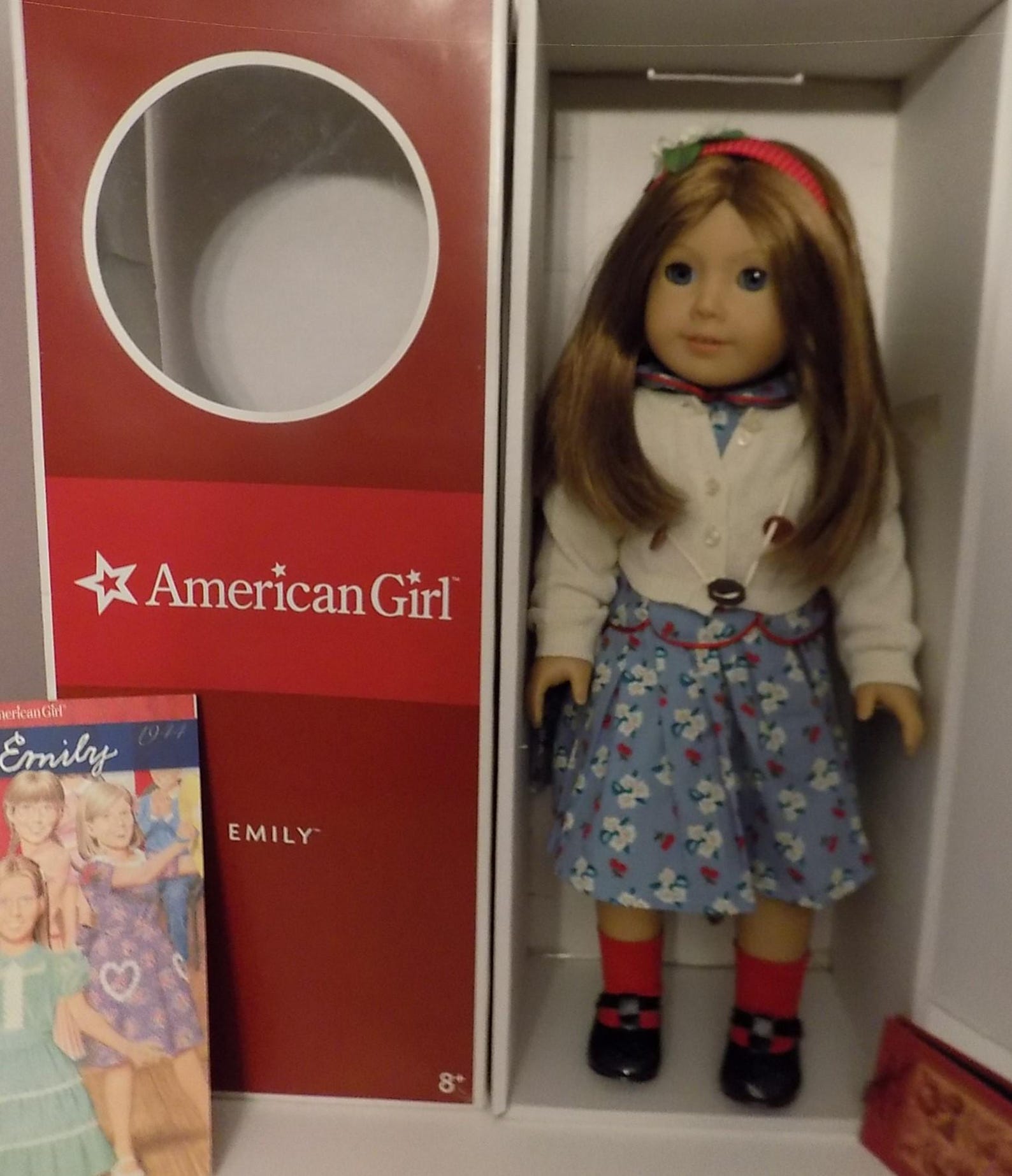 LNIB Emily American Girl Doll W Meet Outfit, Accessories Mollys Friend ...
