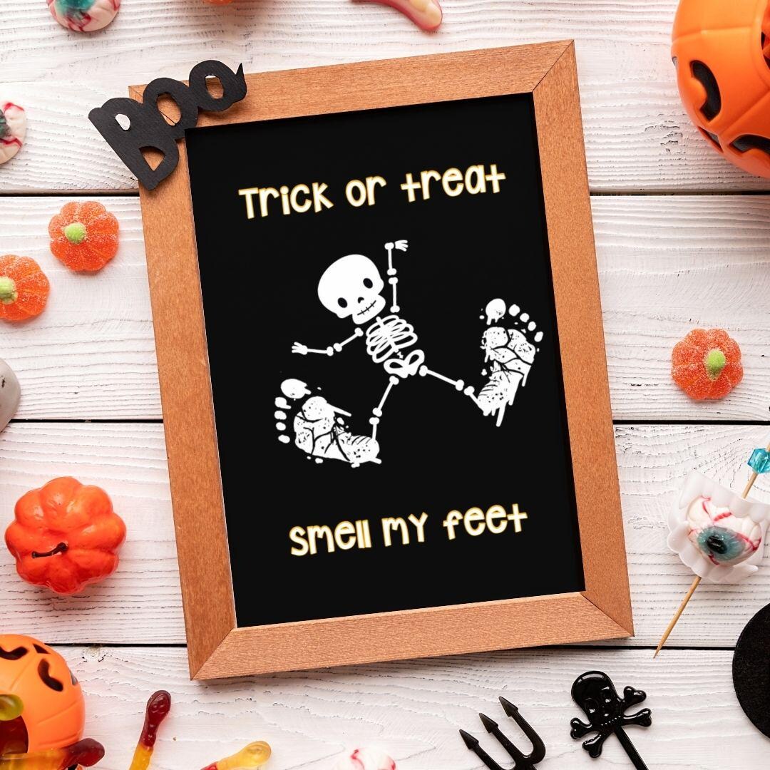 Skeleton Trick or Treat Craft, Smell My Feet Footprint Painting ...