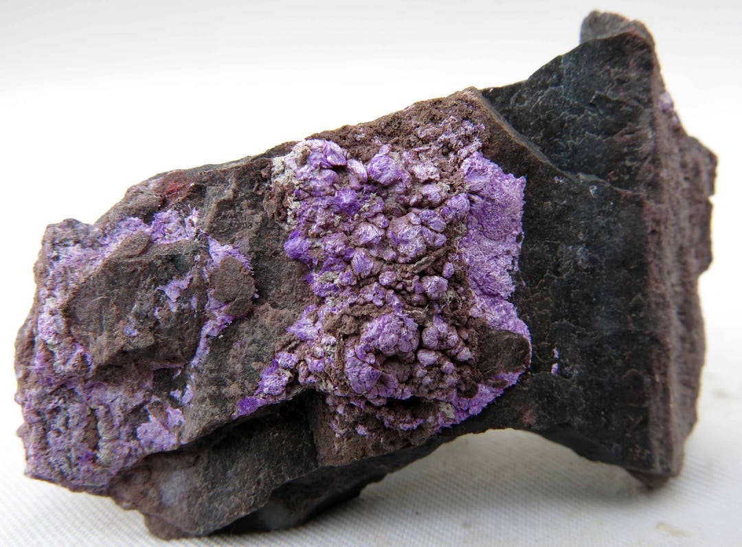 Bright Pink Sugilite on Matrix N'chwaning III South - Etsy
