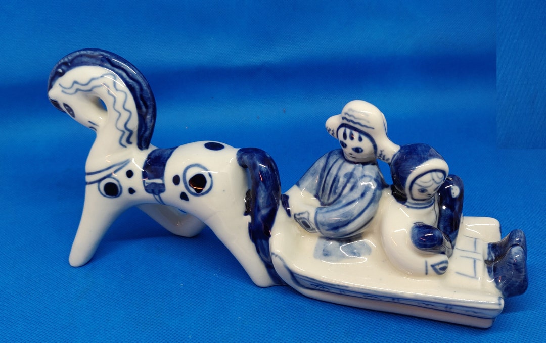 Gzhel' Sled Figurine - Etsy
