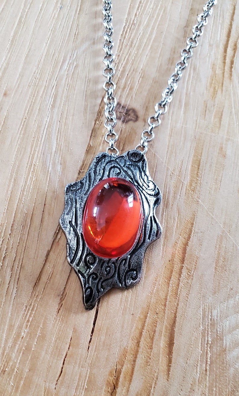 Dante's Amulet Necklace: Devil May Cry Cosplay Jewelry - Etsy