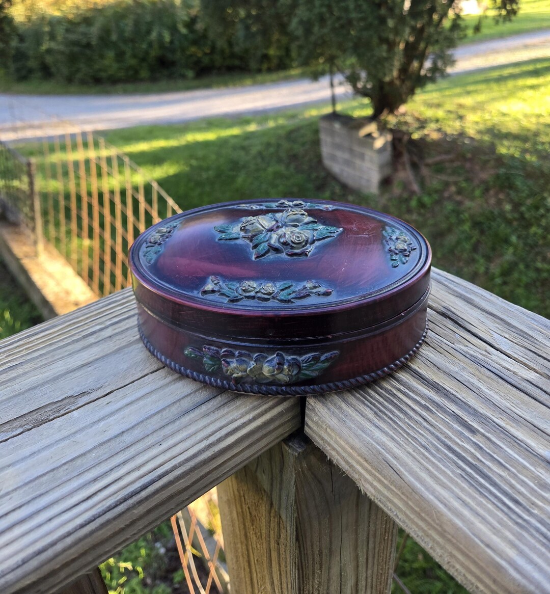 Vintage Jewelry Box, Oval Jewelry Box With Burgundy Lining - Etsy